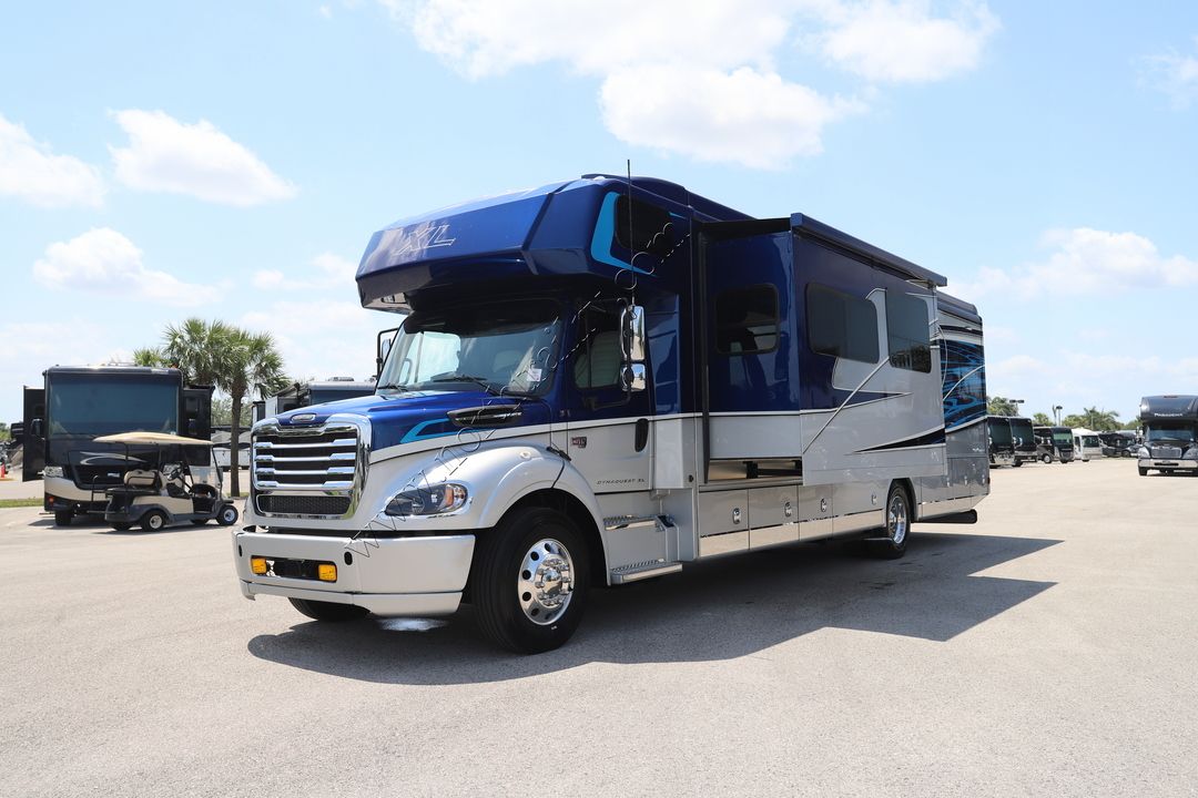 2024 Dynamax Dynaquest Xl 3801TS 15851