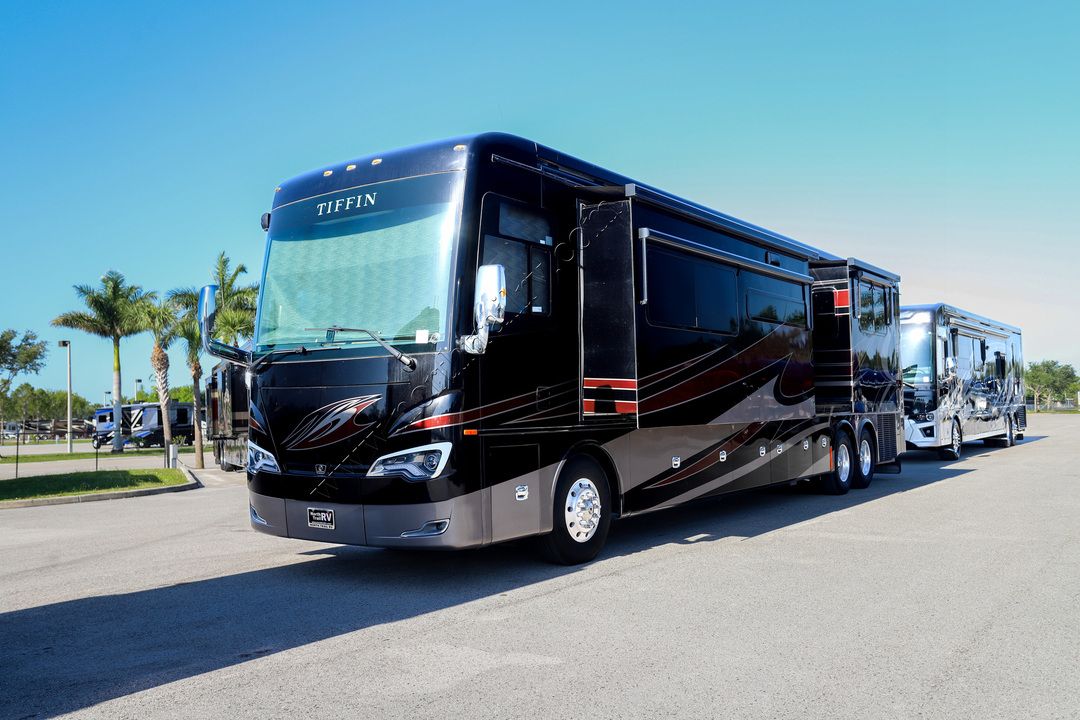 2019 Tiffin Motor Homes Allegro Bus 45OPP 19023-3B