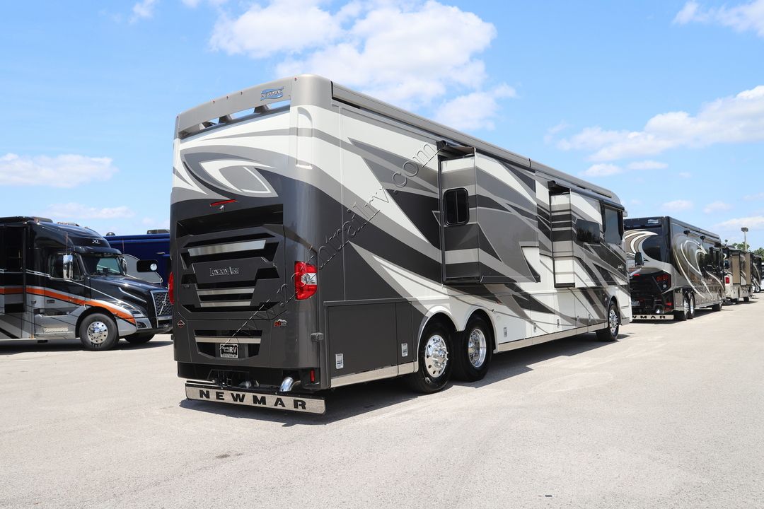2025 Newmar London Aire 4595 16010
