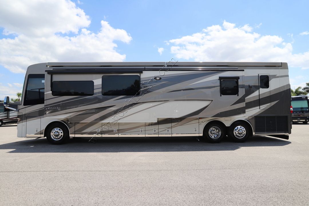 2025 Newmar London Aire 4595 16010