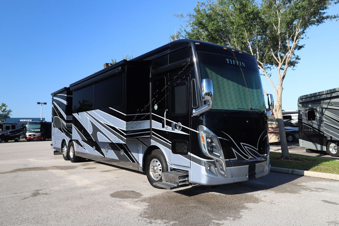 Tiffin Motorhomes For Sale | North Trail RV Center