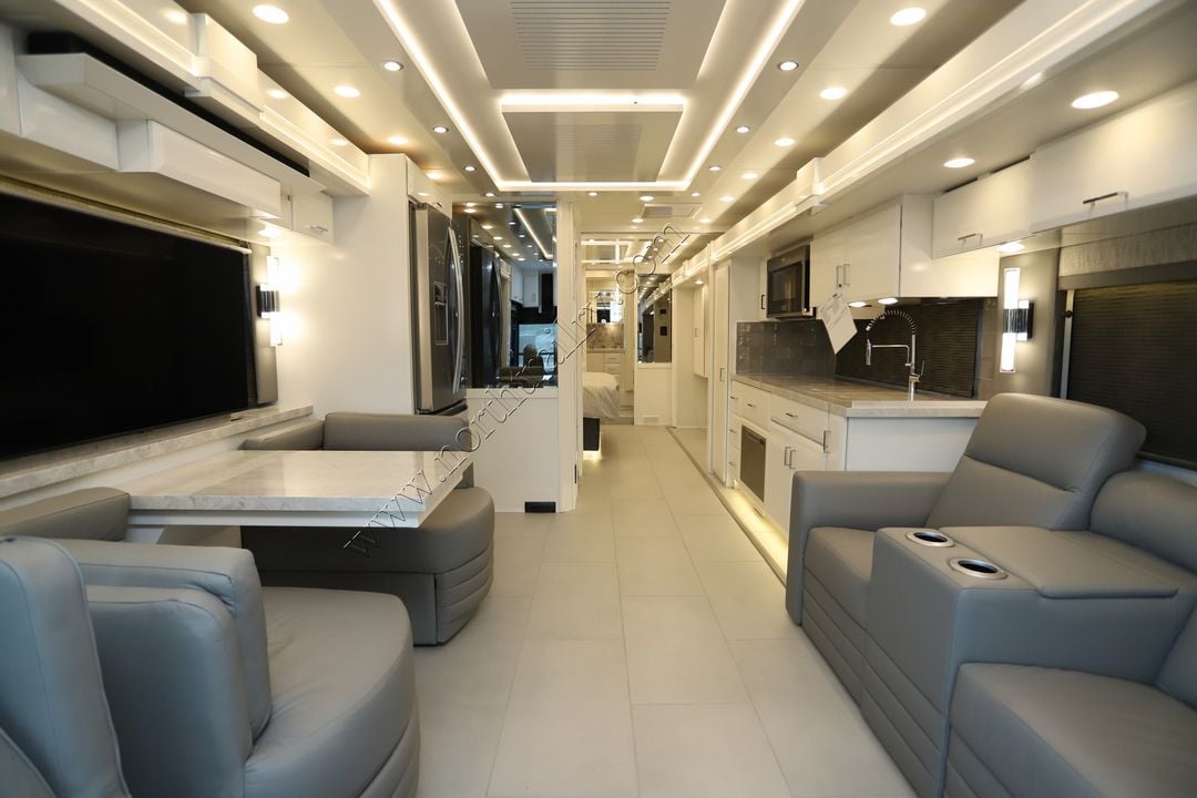 2025 Newmar Mountain Aire 3825 16003