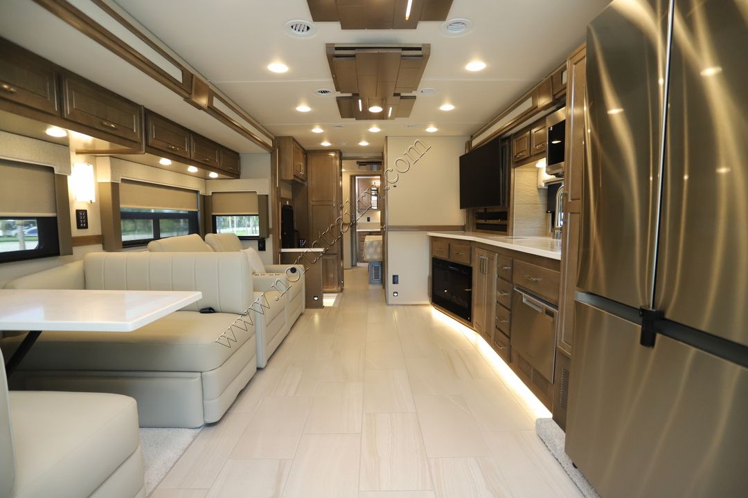 2025 Renegade Rv Explorer 40ERB 15964