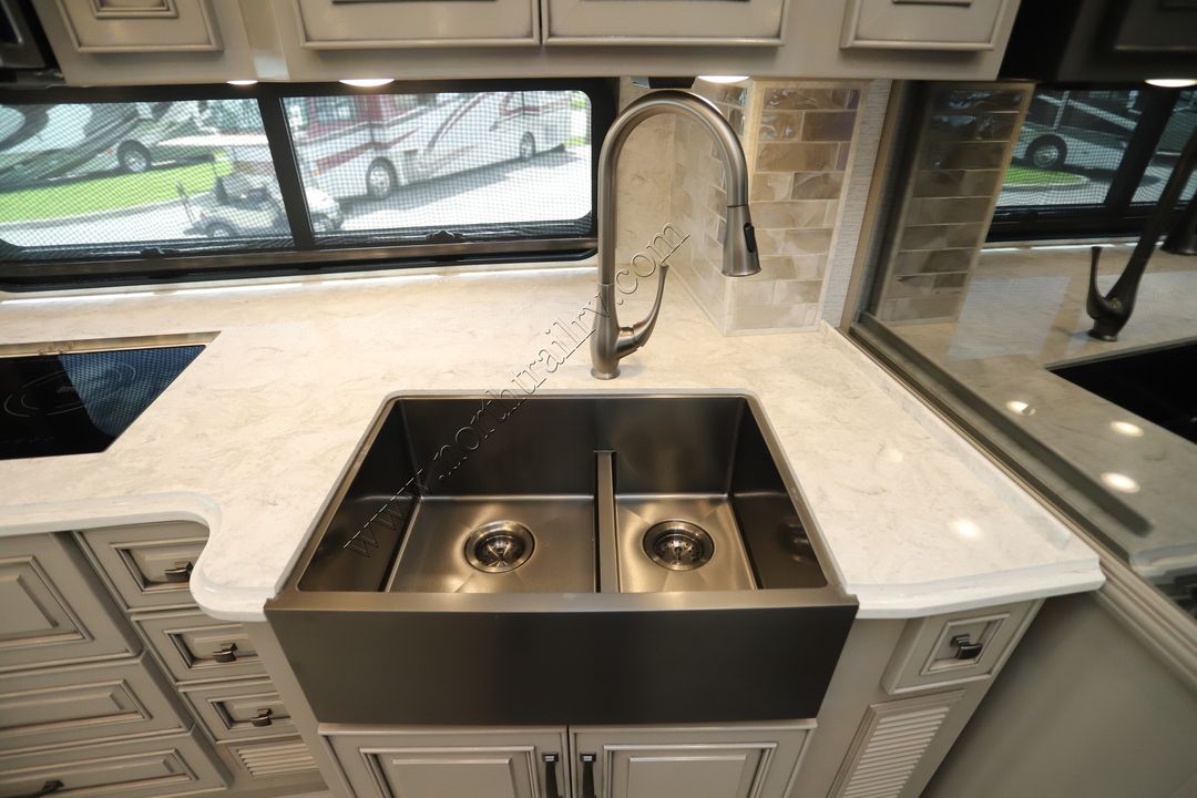 2025 Newmar Dutch Star 4340 16046