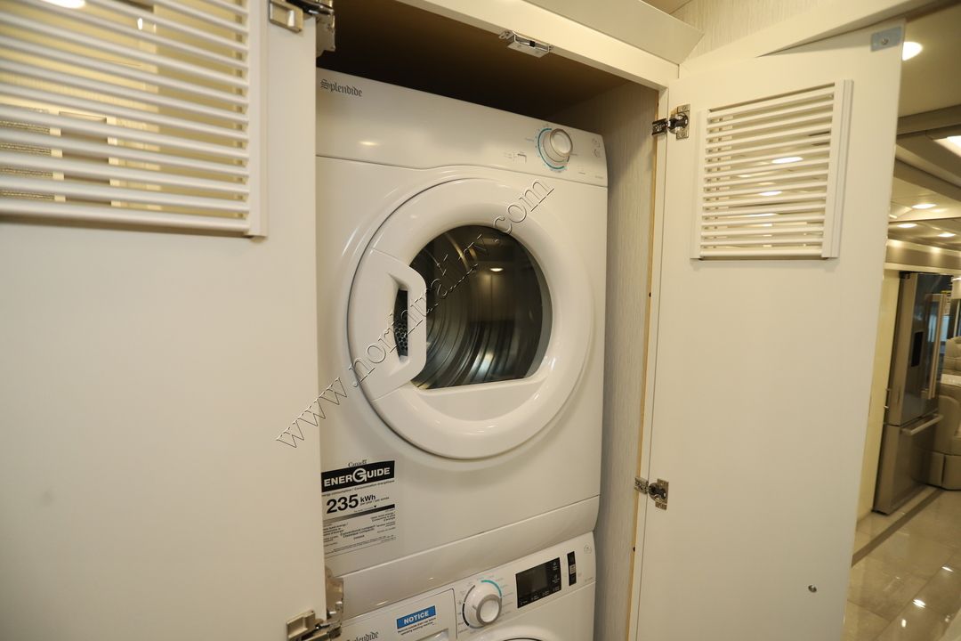 2025 Newmar Essex 4569 16021