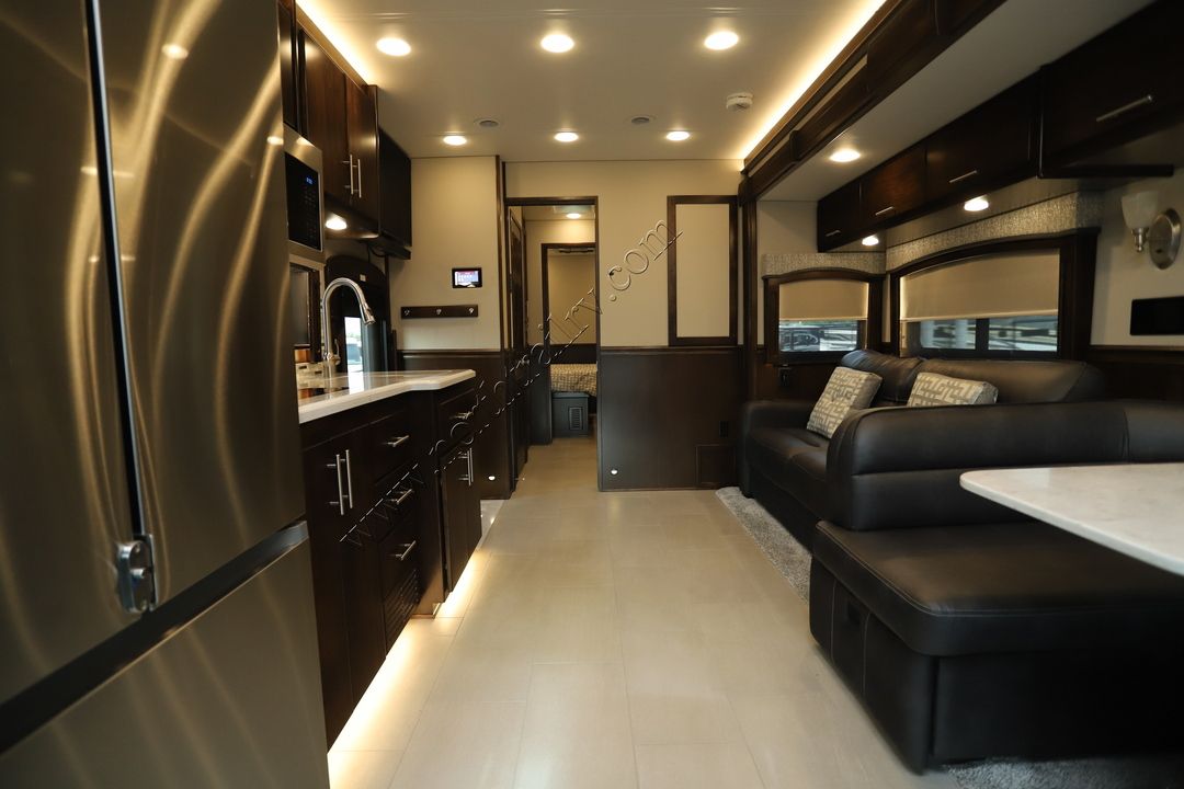 2023 Renegade Rv Classic 38CSB 16159-2