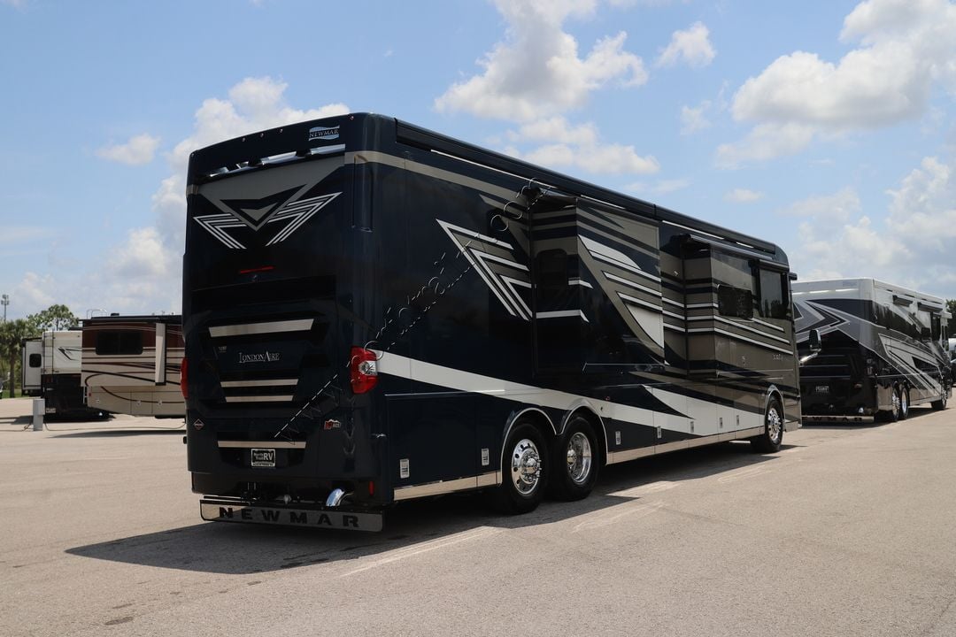 2026 Newmar London Aire 4595 16325