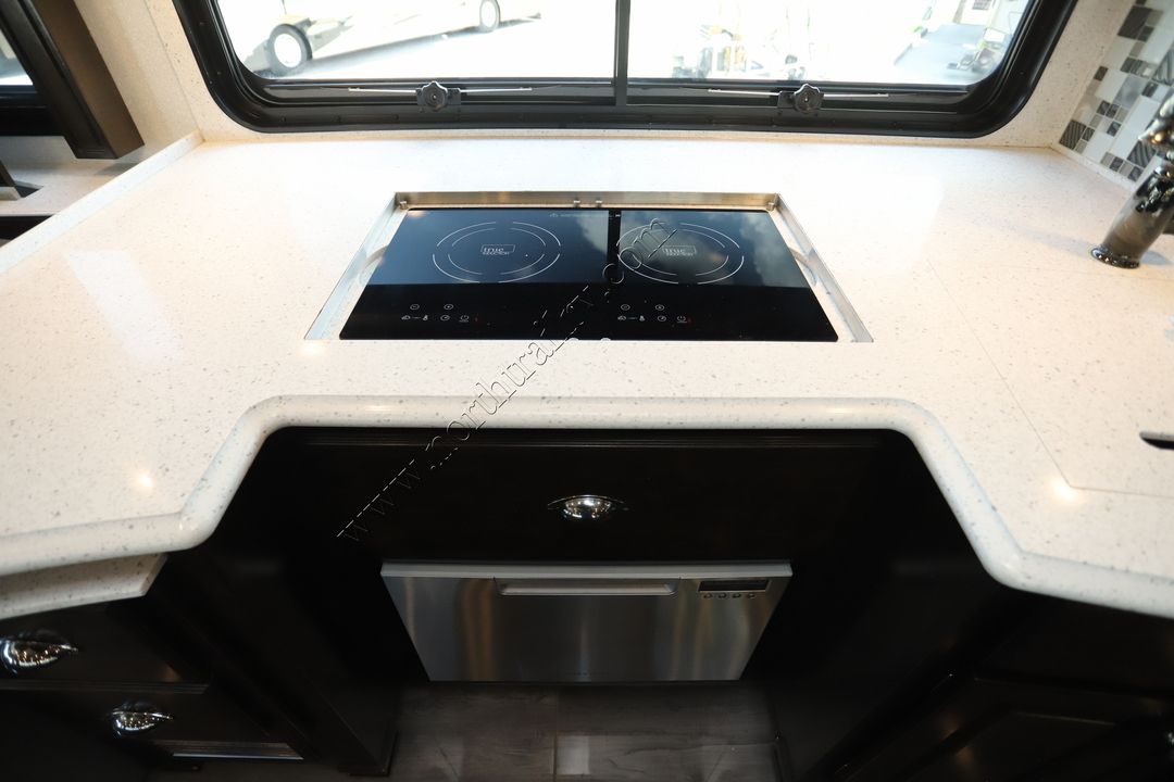 2021 Newmar Dutch Star 4081 16237-2